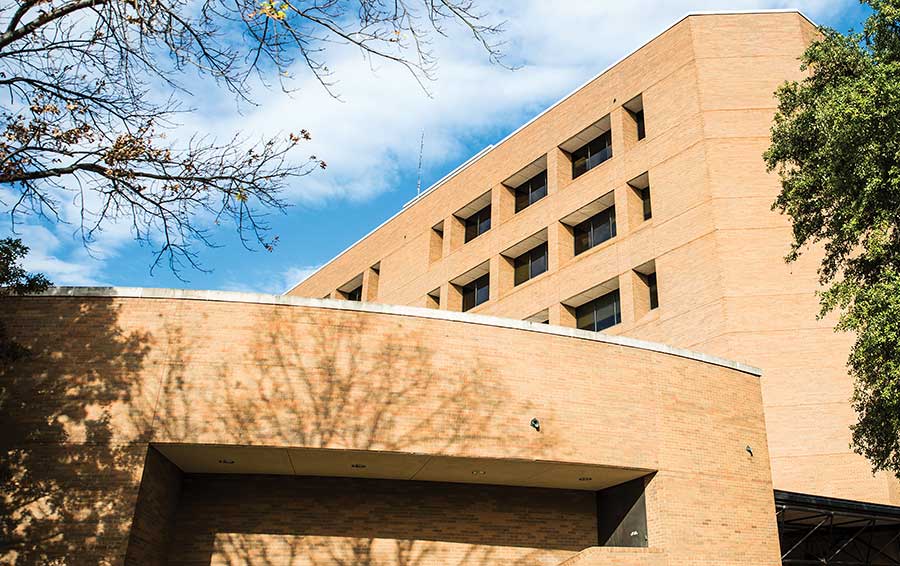 College of Engineering Facilities - The University of Texas at Arlington