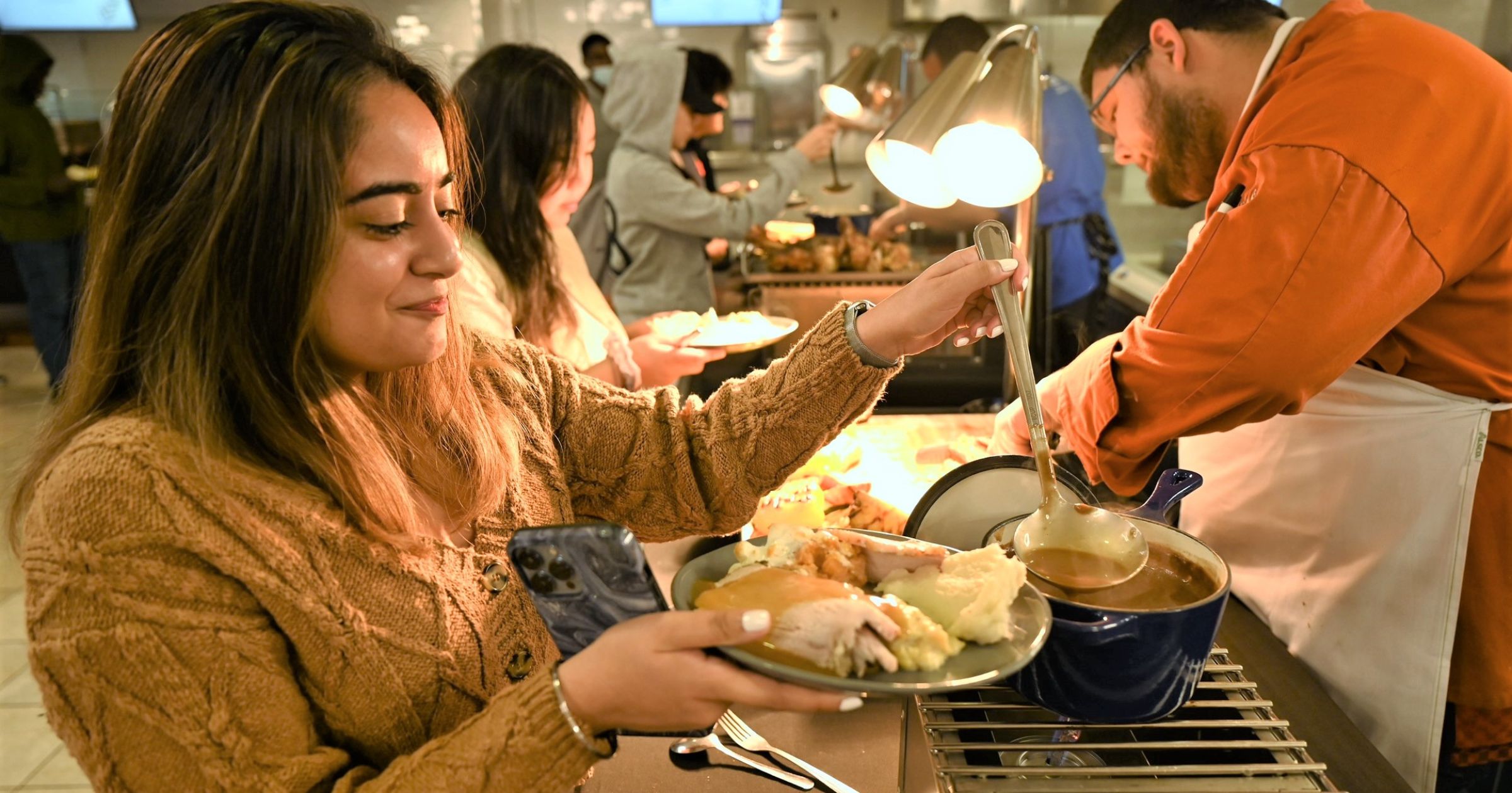 A Thanksgiving dinner, with 700 Maverick guests - News Center - The ...