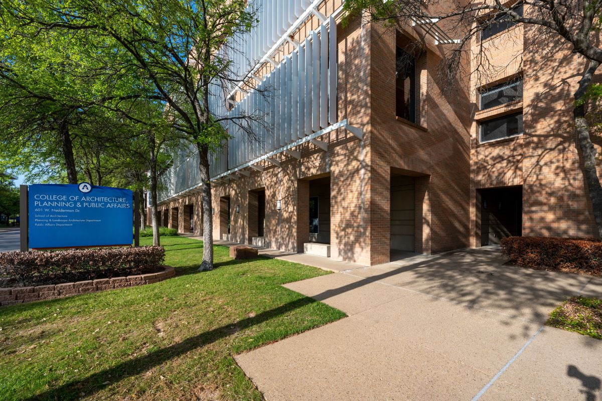 UTA professor works to better serve the homeless - News Center - The ...