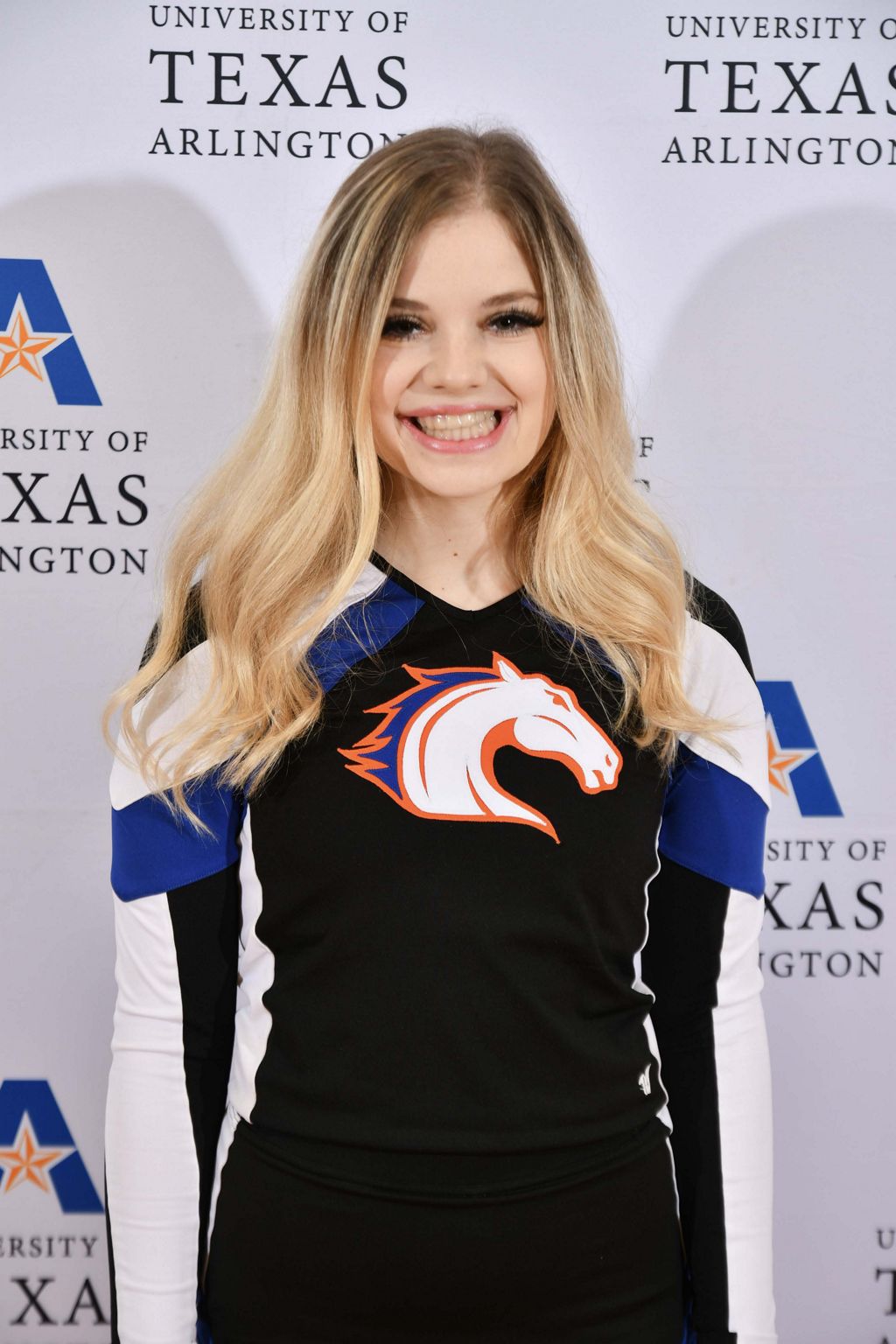 Cheer - Spirit Groups - The University of Texas at Arlington